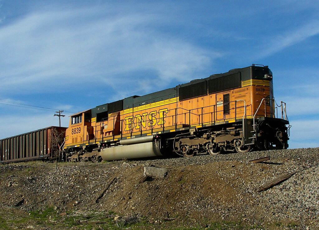 BNSF 8839